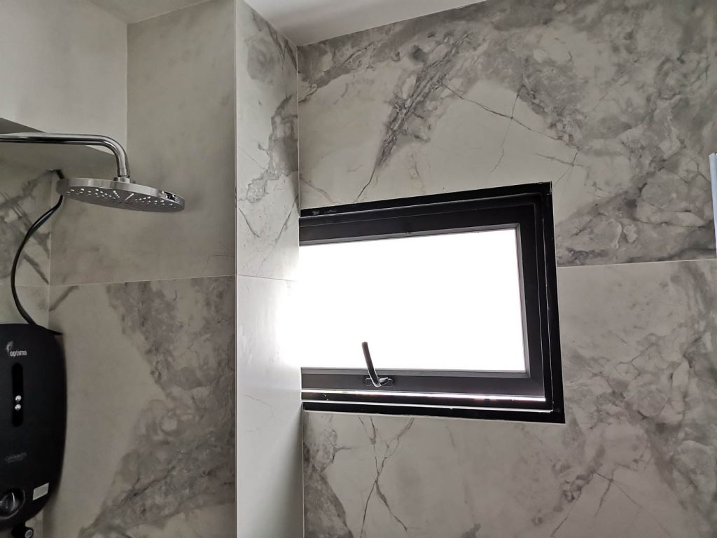 Professional HDB Window Contractor | ZGH Aluminium